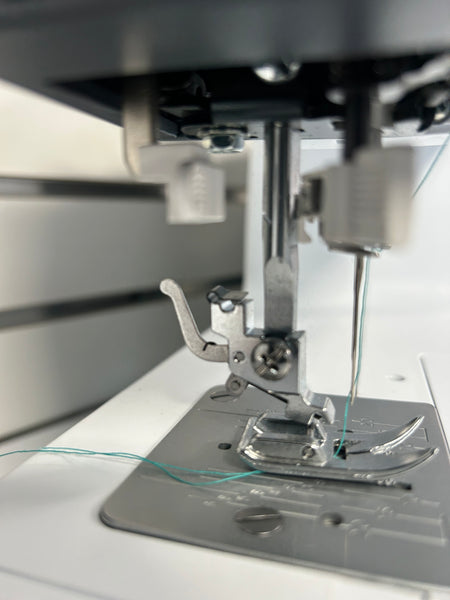 bernette Right Seam Guide for the b33, b35, b37 and b38 – Aurora Sewing ...