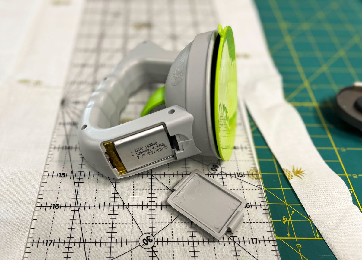 Cutterpillar Clamp Light for rulers – Aurora Sewing Center