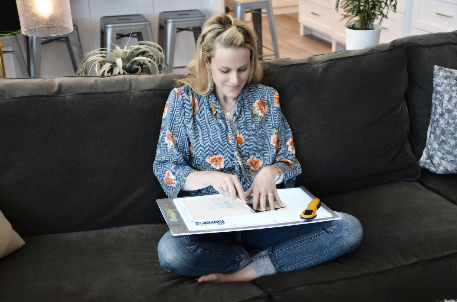 Cutterpillar Glow Premium LED Light Board – Aurora Sewing Center